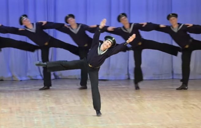 Russian Ballet Dancers Out Do Themselves : Sunnies Days