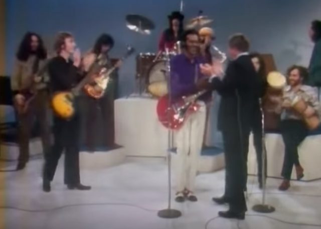 This Duet Performance Is Too Legendary : Sunnies Days