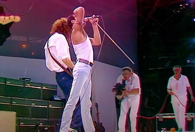 This 21 Minutes Performance By The Queens In 1985 At Live Aid Was So ...