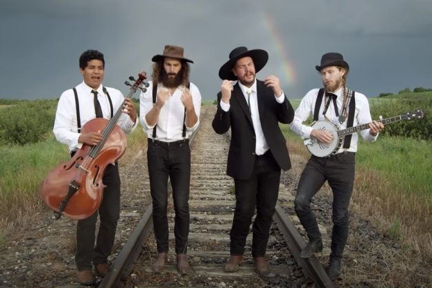 This Song Has Some Dark Subject Matter : Sunnies Days