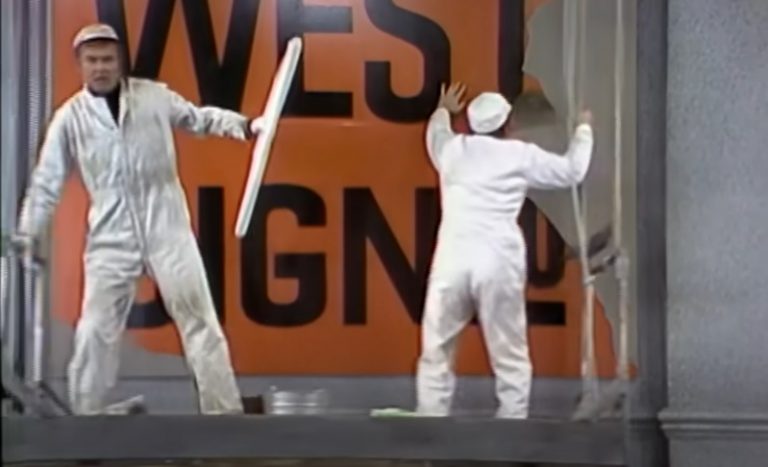 Conway and Korman: This Scene is Pure Nostalgic : Sunnies Days